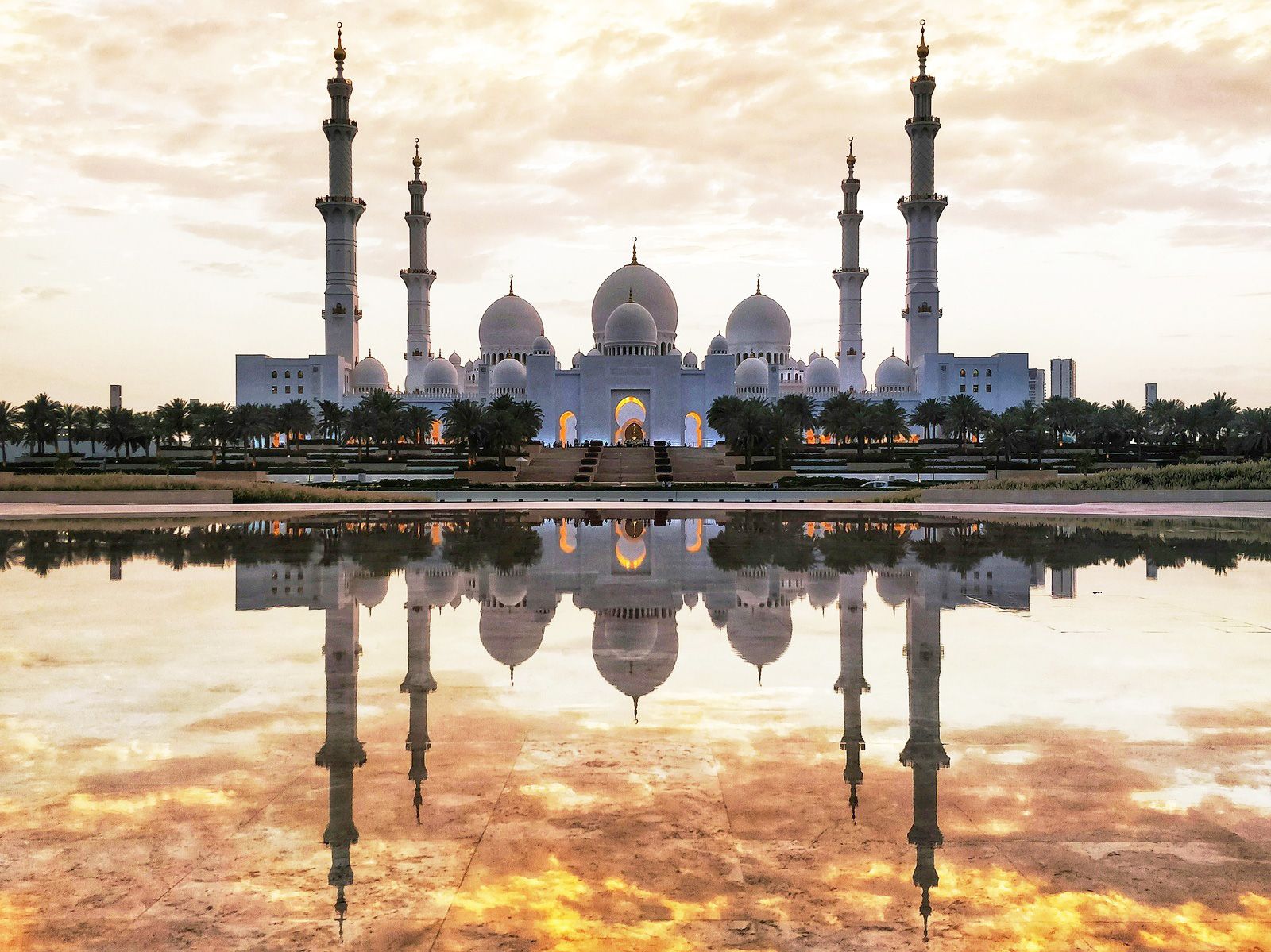 Stay connected with a Pakistan eSIM | 4G | Tier 1 network coverage ...